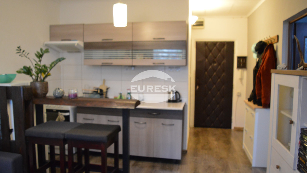 Na predaj zrekonštruovaný 1,5 izbový byt v Snine | EURESK s.r.o.